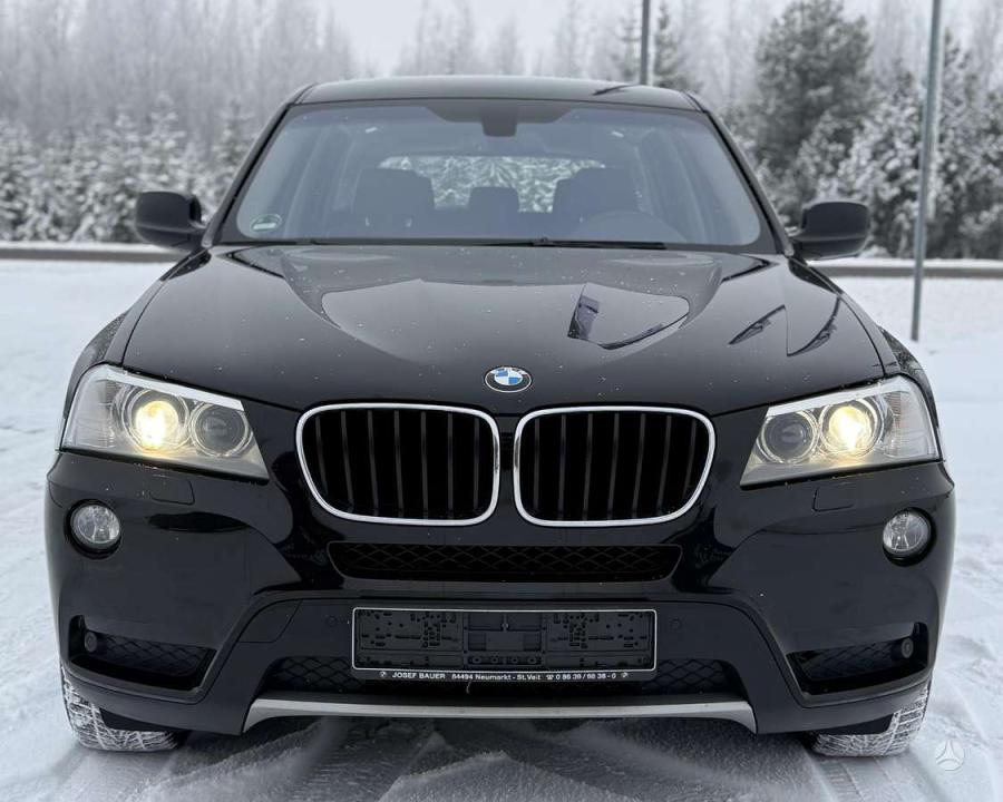 Black BMW X3 2013 in Raseiniai, with an engine capacity of 2.00 L and mileage of 241 thousand km for 10200 €, photo 5 on AUTOMOTO.COM.LV