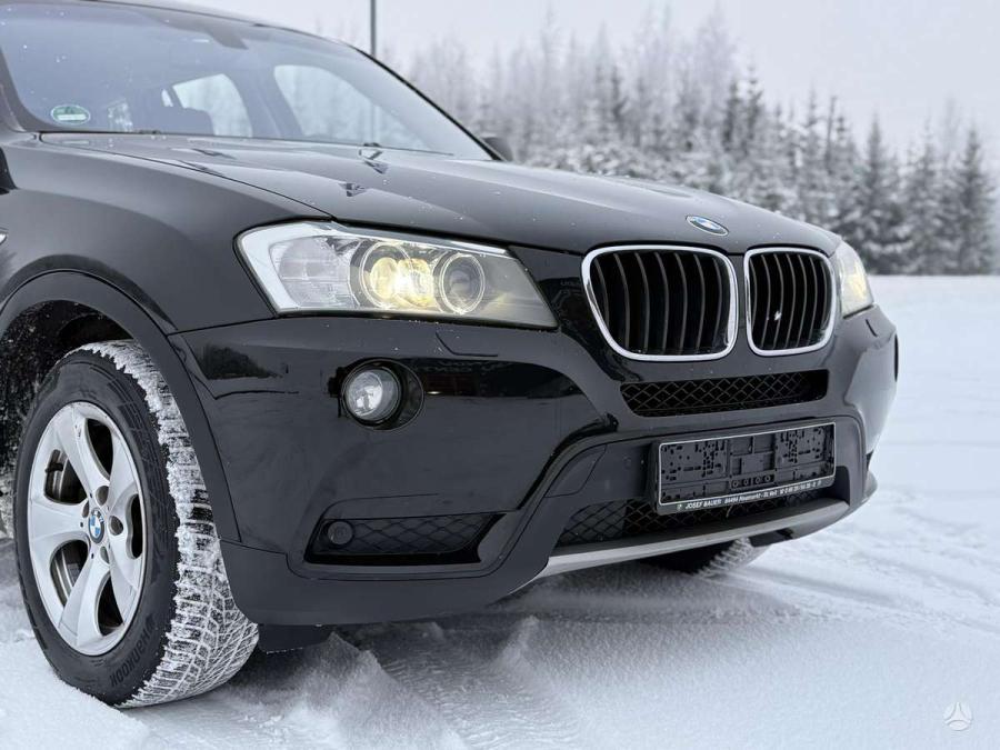 Black BMW X3 2013 in Raseiniai, with an engine capacity of 2.00 L and mileage of 241 thousand km for 10200 €, photo 11 on AUTOMOTO.COM.LV
