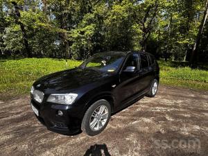 Black BMW X3 2013 in Jelgava, with an engine capacity of 3.00 L and mileage of 325 thousand km for 12000 €, photo 3 on AUTOMOTO.COM.LV