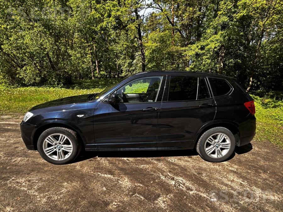 Black BMW X3 2013 in Jelgava, with an engine capacity of 3.00 L and mileage of 325 thousand km for 12000 €, photo 4 on AUTOMOTO.COM.LV