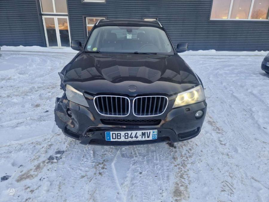 Black BMW X3 2013 in Taurage, with an engine capacity of 2.00 L and mileage of 190 thousand km for 7400 €, photo 2 on AUTOMOTO.COM.LV