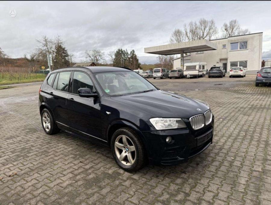 Black BMW X3 2013 in Utena, with an engine capacity of 2.99 L and mileage of 200 thousand km for 8250 €, photo 1 on AUTOMOTO.COM.LV