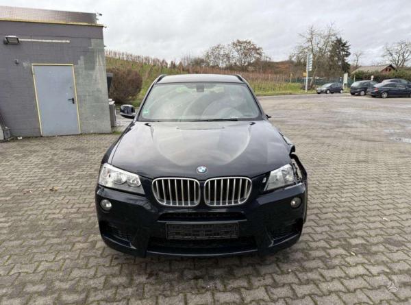 Melns BMW X3 2013 Utena, ar dzinēja tilpumu 2.99 L un nobraukumu 200 tūkst. km par 8250 €, foto 3 vietnē AUTOMOTO.COM.LV
