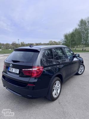 Black BMW X3 2013 in Vilnius, with an engine capacity of 2.00 L and mileage of 421 thousand km for 11300 €, photo 4 on AUTOMOTO.COM.LV