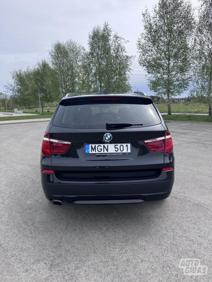 Black BMW X3 2013 in Vilnius, with an engine capacity of 2.00 L and mileage of 421 thousand km for 11300 €, photo 5 on AUTOMOTO.COM.LV