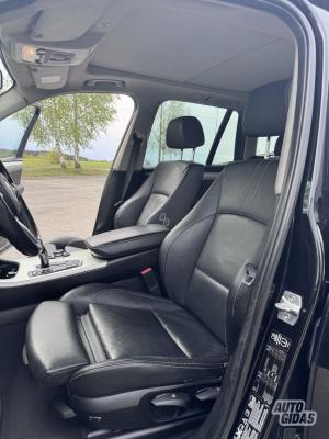 Black BMW X3 2013 in Vilnius, with an engine capacity of 2.00 L and mileage of 421 thousand km for 11300 €, photo 11 on AUTOMOTO.COM.LV