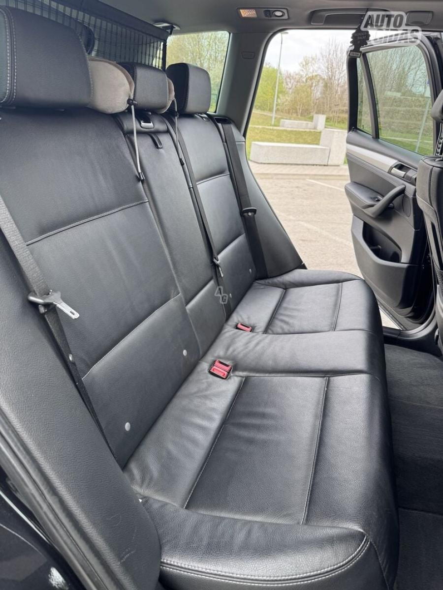 Black BMW X3 2013 in Vilnius, with an engine capacity of 2.00 L and mileage of 421 thousand km for 11300 €, photo 12 on AUTOMOTO.COM.LV