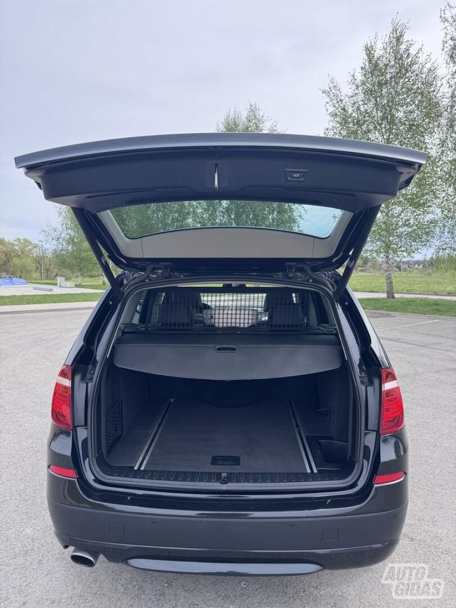 Black BMW X3 2013 in Vilnius, with an engine capacity of 2.00 L and mileage of 421 thousand km for 11300 €, photo 20 on AUTOMOTO.COM.LV