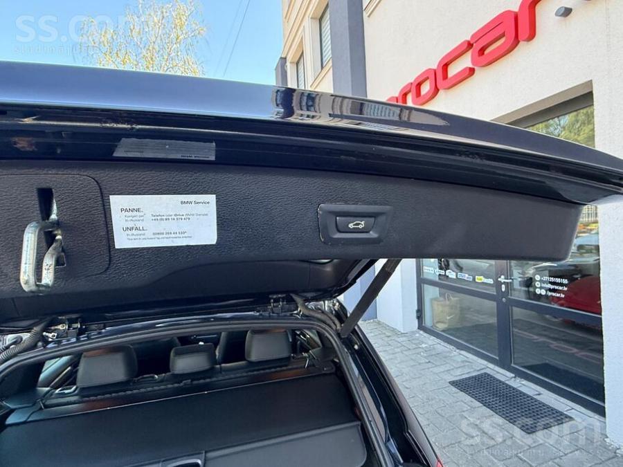 Black BMW X3 2013 in Riga, with an engine capacity of 2.00 L and mileage of 283 thousand km for 10500 €, photo 9 on AUTOMOTO.COM.LV