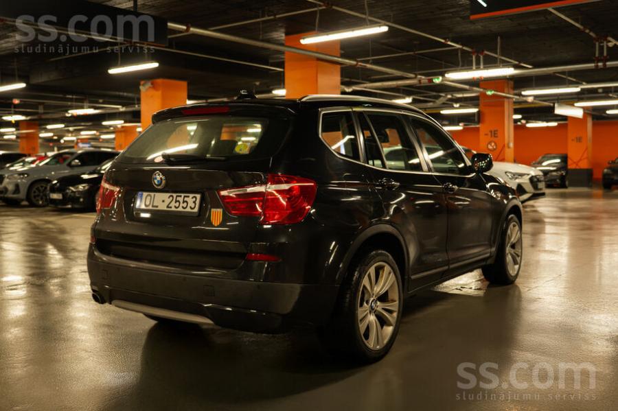 Black BMW X3 2013 in Riga, with an engine capacity of 2.00 L and mileage of 185 thousand km for 13500 €, photo 7 on AUTOMOTO.COM.LV