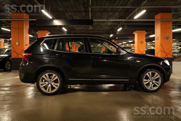 Black BMW X3 2013 in Riga, with an engine capacity of 2.00 L and mileage of 185 thousand km for 13500 €, photo 7 on AUTOMOTO.COM.LV