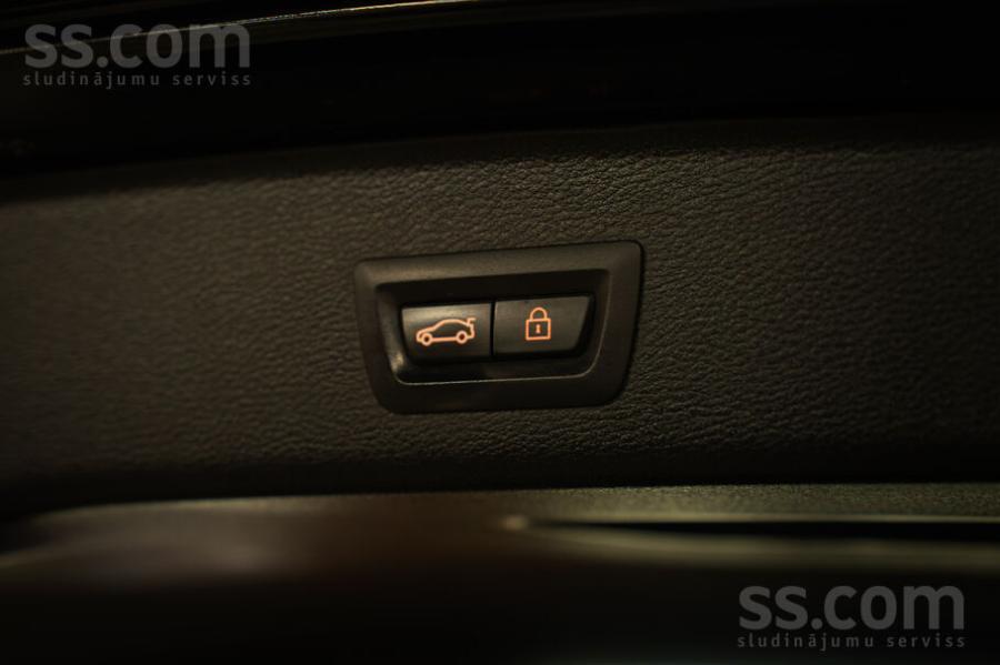 Black BMW X3 2013 in Riga, with an engine capacity of 2.00 L and mileage of 185 thousand km for 13500 €, photo 20 on AUTOMOTO.COM.LV