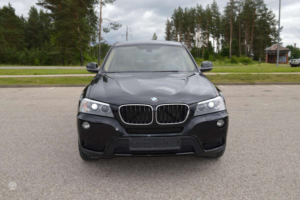 Melns BMW X3 2013 Utena, ar dzinēja tilpumu 2.00 L un nobraukumu 215 tūkst. km par 13000 €, foto 1 vietnē AUTOMOTO.COM.LV