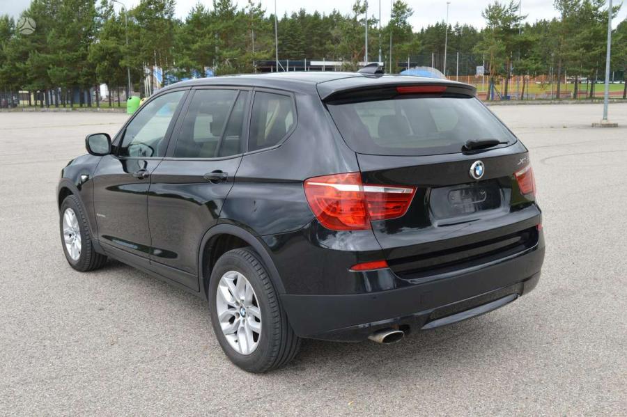 Black BMW X3 2013 in Utena, with an engine capacity of 2.00 L and mileage of 215 thousand km for 13000 €, photo 4 on AUTOMOTO.COM.LV