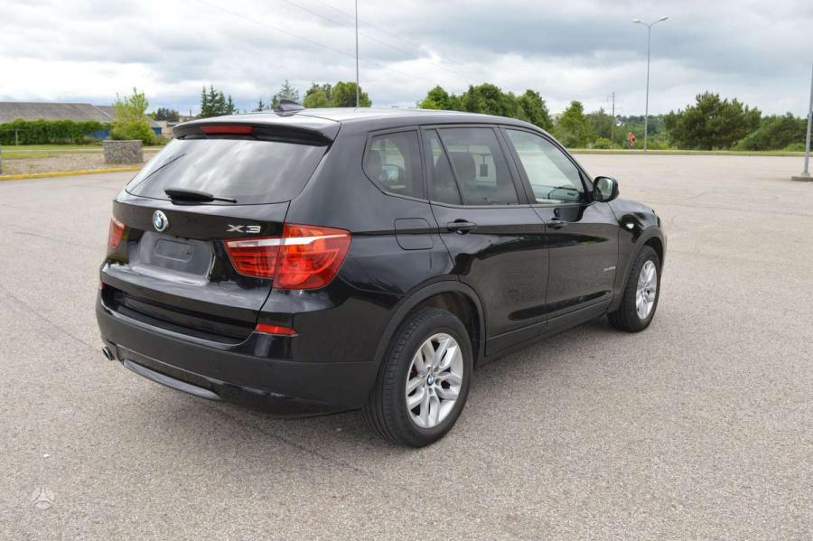 Black BMW X3 2013 in Utena, with an engine capacity of 2.00 L and mileage of 215 thousand km for 13000 €, photo 5 on AUTOMOTO.COM.LV