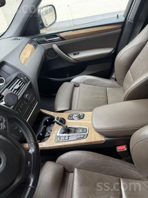 Black BMW X3 2013 in Riga, with an engine capacity of 3.00 L and mileage of 290 thousand km for 11900 €, photo 3 on AUTOMOTO.COM.LV