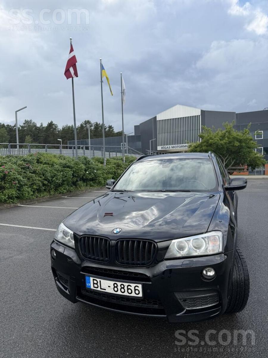 Black BMW X3 2013 in Riga, with an engine capacity of 3.00 L and mileage of 290 thousand km for 11900 €, photo 10 on AUTOMOTO.COM.LV