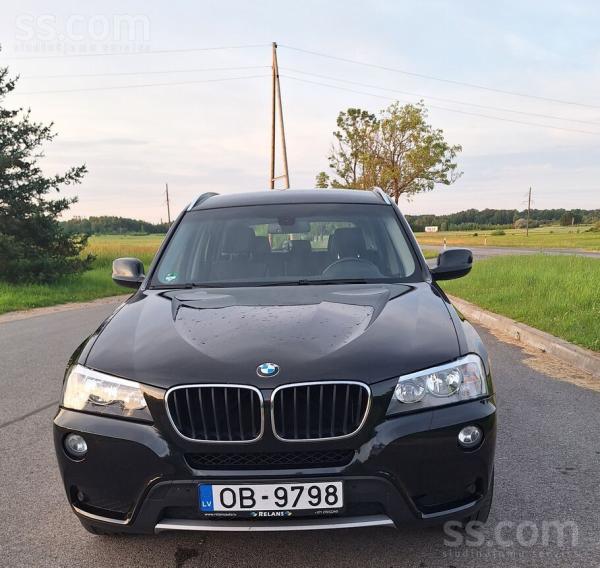 Melns BMW X3 2013 Kuldīga, ar dzinēja tilpumu 2.00 L un nobraukumu 270 tūkst. km par 13100 €, foto 3 vietnē AUTOMOTO.COM.LV