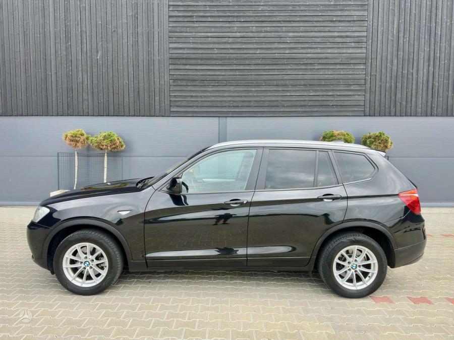 Black BMW X3 2013 in Siauliai, with an engine capacity of 2.00 L and mileage of 238 thousand km for 8850 €, photo 8 on AUTOMOTO.COM.LV