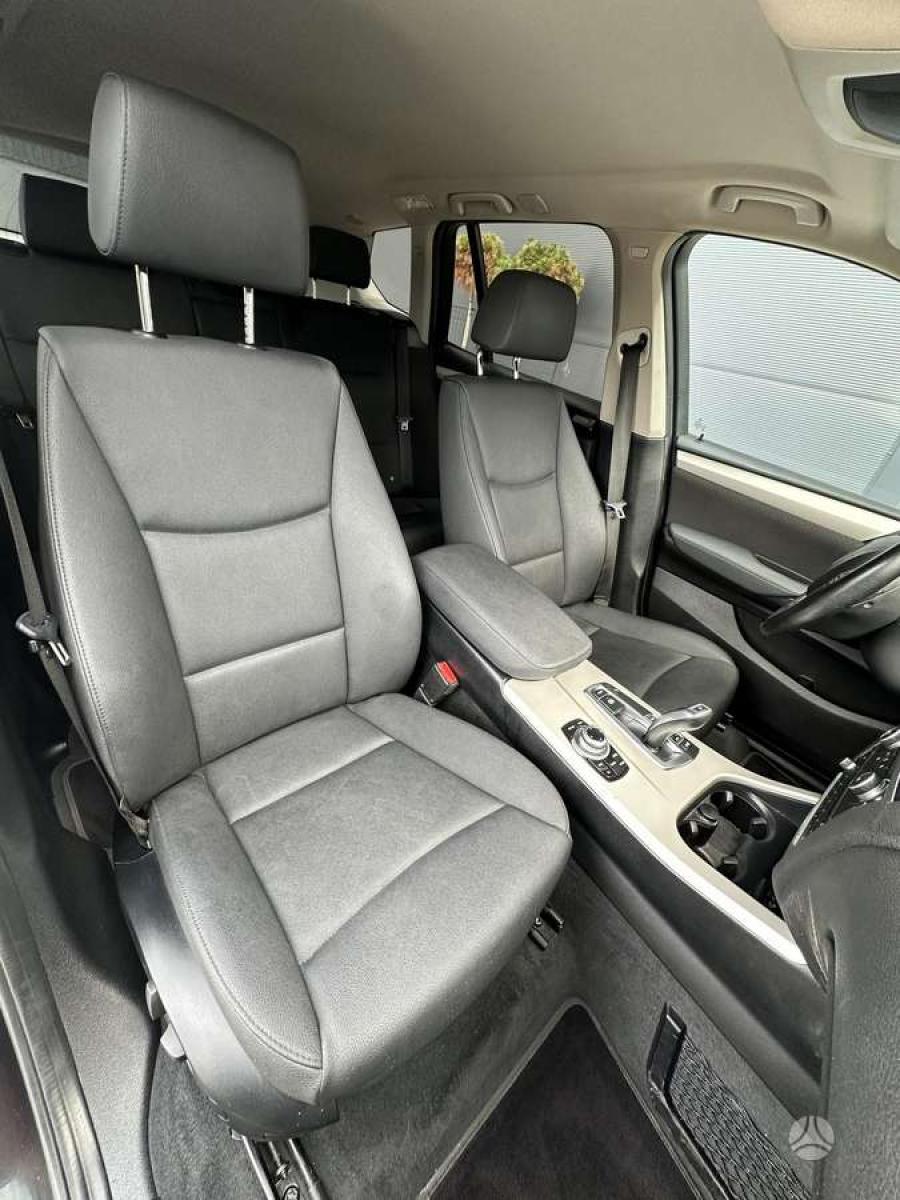 Black BMW X3 2013 in Siauliai, with an engine capacity of 2.00 L and mileage of 238 thousand km for 8850 €, photo 15 on AUTOMOTO.COM.LV