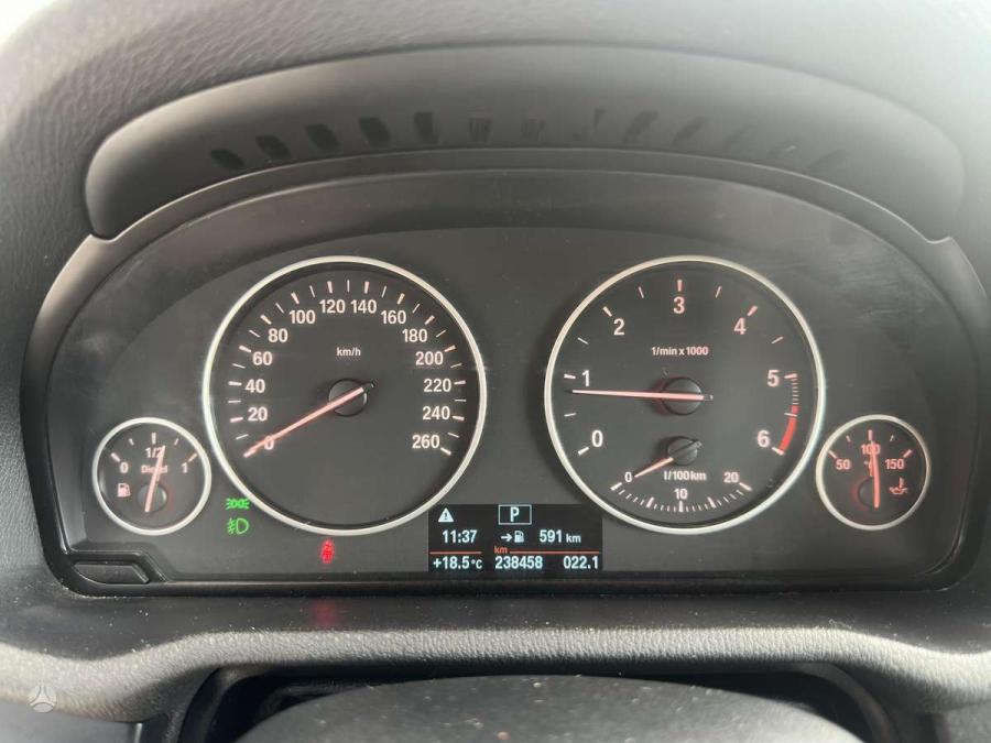 Black BMW X3 2013 in Siauliai, with an engine capacity of 2.00 L and mileage of 238 thousand km for 8850 €, photo 23 on AUTOMOTO.COM.LV