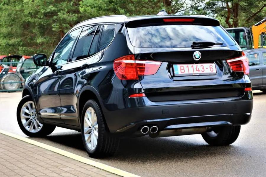 Black BMW X3 2013 in Riga, with an engine capacity of 3.00 L and mileage of 221 thousand km for 12990 €, photo 5 on AUTOMOTO.COM.LV