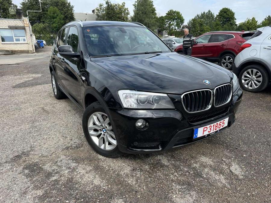 Melns BMW X3 2013 Alīta, ar dzinēja tilpumu 2.00 L un nobraukumu 240 tūkst. km par 10900 €, foto 3 vietnē AUTOMOTO.COM.LV