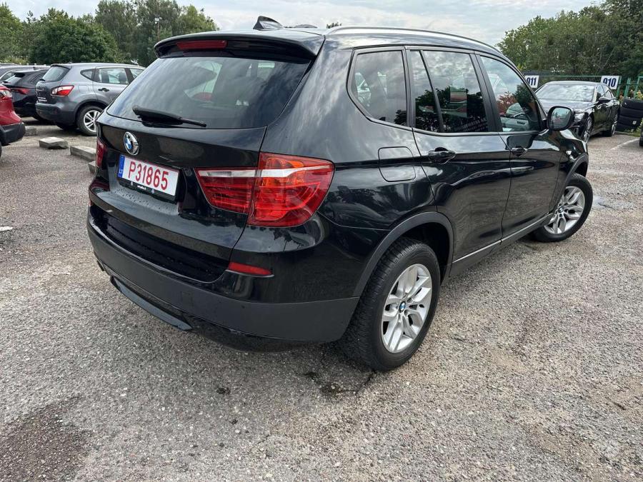 Melns BMW X3 2013 Alīta, ar dzinēja tilpumu 2.00 L un nobraukumu 240 tūkst. km par 10900 €, foto 4 vietnē AUTOMOTO.COM.LV