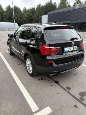 Black BMW X3 2013 in Utena, with an engine capacity of 2.00 L and mileage of 195 thousand km for 6600 €, photo 3 on AUTOMOTO.COM.LV