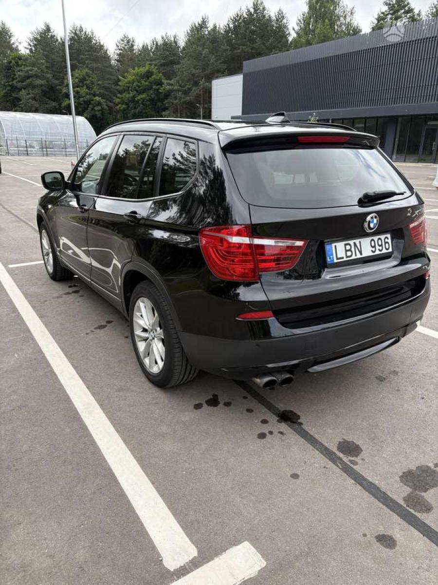 Black BMW X3 2013 in Utena, with an engine capacity of 2.00 L and mileage of 195 thousand km for 6600 €, photo 3 on AUTOMOTO.COM.LV