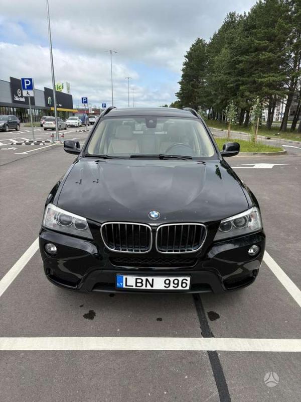Black BMW X3 2013 in Utena, with an engine capacity of 2.00 L and mileage of 195 thousand km for 6600 €, photo 5 on AUTOMOTO.COM.LV