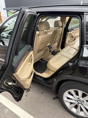 Black BMW X3 2013 in Utena, with an engine capacity of 2.00 L and mileage of 195 thousand km for 6600 €, photo 26 on AUTOMOTO.COM.LV