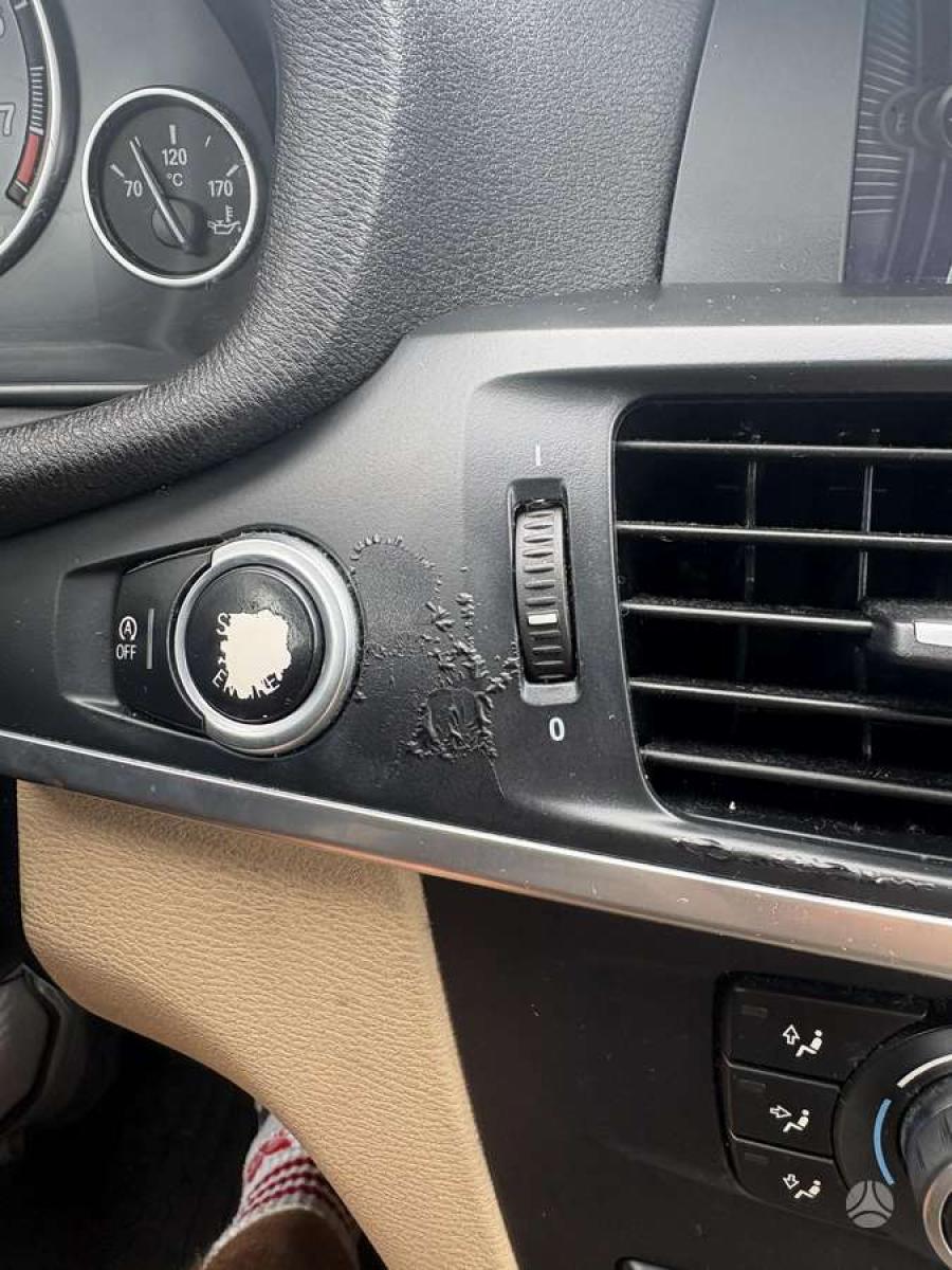 Black BMW X3 2013 in Utena, with an engine capacity of 2.00 L and mileage of 195 thousand km for 6600 €, photo 30 on AUTOMOTO.COM.LV