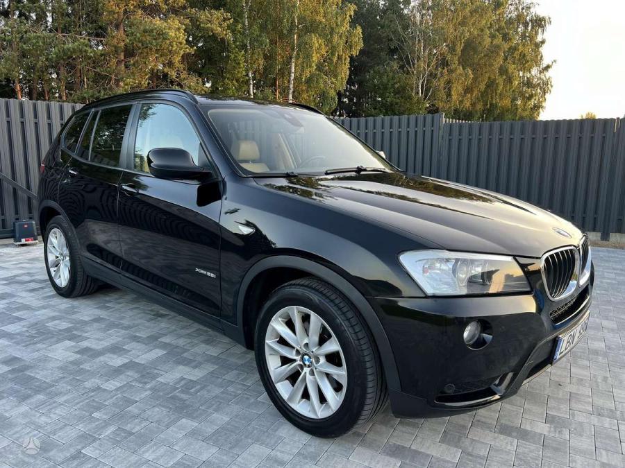 Melns BMW X3 2013 Viļņa, ar dzinēja tilpumu 2.00 L un nobraukumu 185 tūkst. km par 8350 €, foto 3 vietnē AUTOMOTO.COM.LV