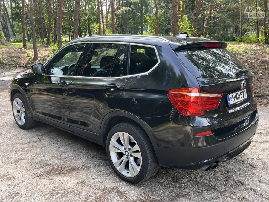 Black BMW X3 2013 in Vilnius, with an engine capacity of 3.00 L and mileage of 130 thousand km for 10500 €, photo 5 on AUTOMOTO.COM.LV