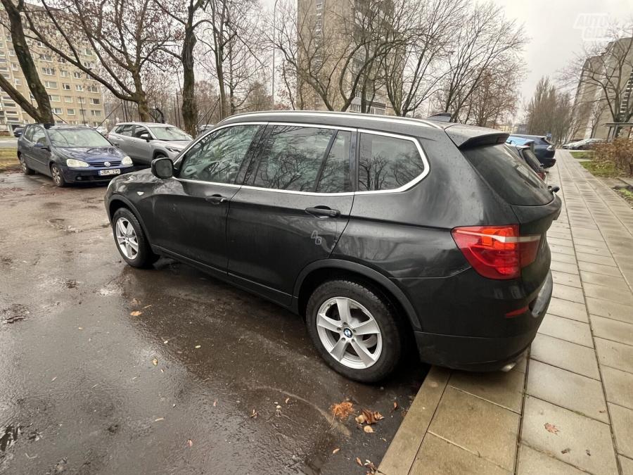 Black BMW X3 2013 in Vilnius, with an engine capacity of 3.00 L and mileage of 130 thousand km for 10500 €, photo 15 on AUTOMOTO.COM.LV