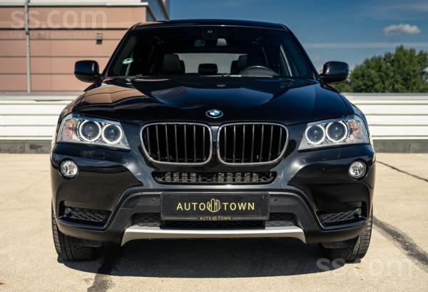 Black BMW X3 2013 in Riga, with an engine capacity of 2.00 L and mileage of 234 thousand km for 11550 €, photo 4 on AUTOMOTO.COM.LV