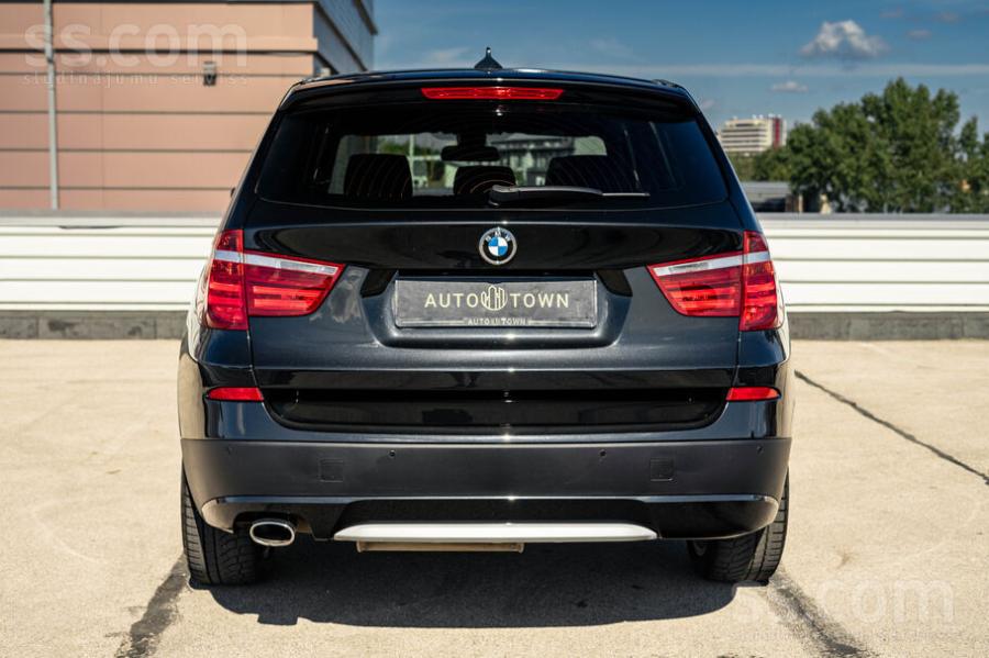 Black BMW X3 2013 in Riga, with an engine capacity of 2.00 L and mileage of 234 thousand km for 11550 €, photo 10 on AUTOMOTO.COM.LV