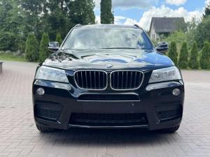 Black BMW X3 2013 in Utena, with an engine capacity of 2.00 L and mileage of 301 thousand km for 9750 €, photo 3 on AUTOMOTO.COM.LV