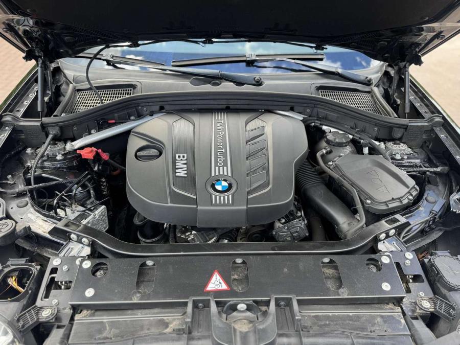 Black BMW X3 2013 in Utena, with an engine capacity of 2.00 L and mileage of 301 thousand km for 9750 €, photo 16 on AUTOMOTO.COM.LV