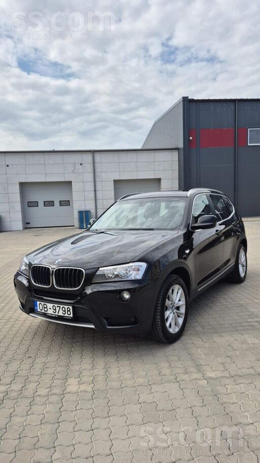 Melns BMW X3 2013 Kuldīga, ar dzinēja tilpumu 2.00 L un nobraukumu 277 tūkst. km par 10800 €, foto 3 vietnē AUTOMOTO.COM.LV