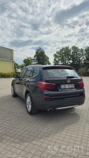 Melns BMW X3 2013 Kuldīga, ar dzinēja tilpumu 2.00 L un nobraukumu 277 tūkst. km par 10800 €, foto 4 vietnē AUTOMOTO.COM.LV