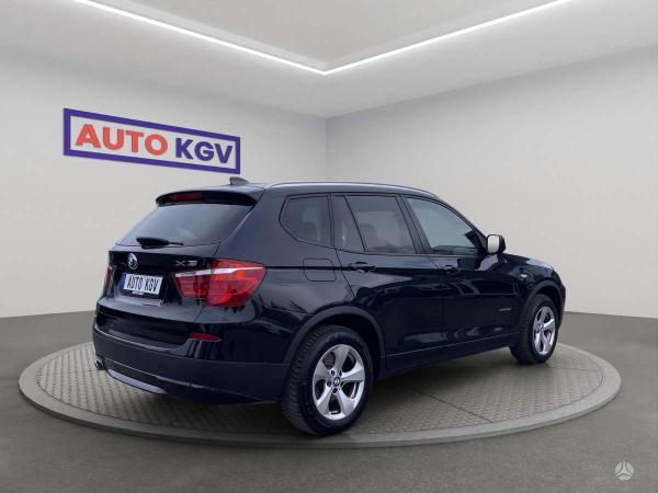Black BMW X3 2013 in Vilnius, with an engine capacity of 2.00 L and mileage of 296 thousand km for 11799 €, photo 5 on AUTOMOTO.COM.LV