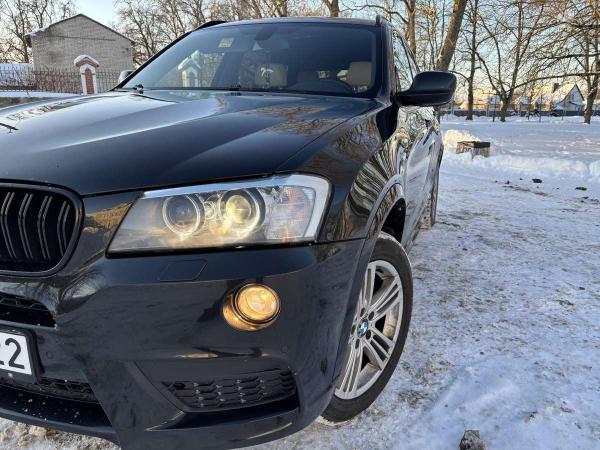 Black BMW X3 2014 in Vilnius, with an engine capacity of 2.00 L and mileage of 374 thousand km for 9799 €, photo 3 on AUTOMOTO.COM.LV