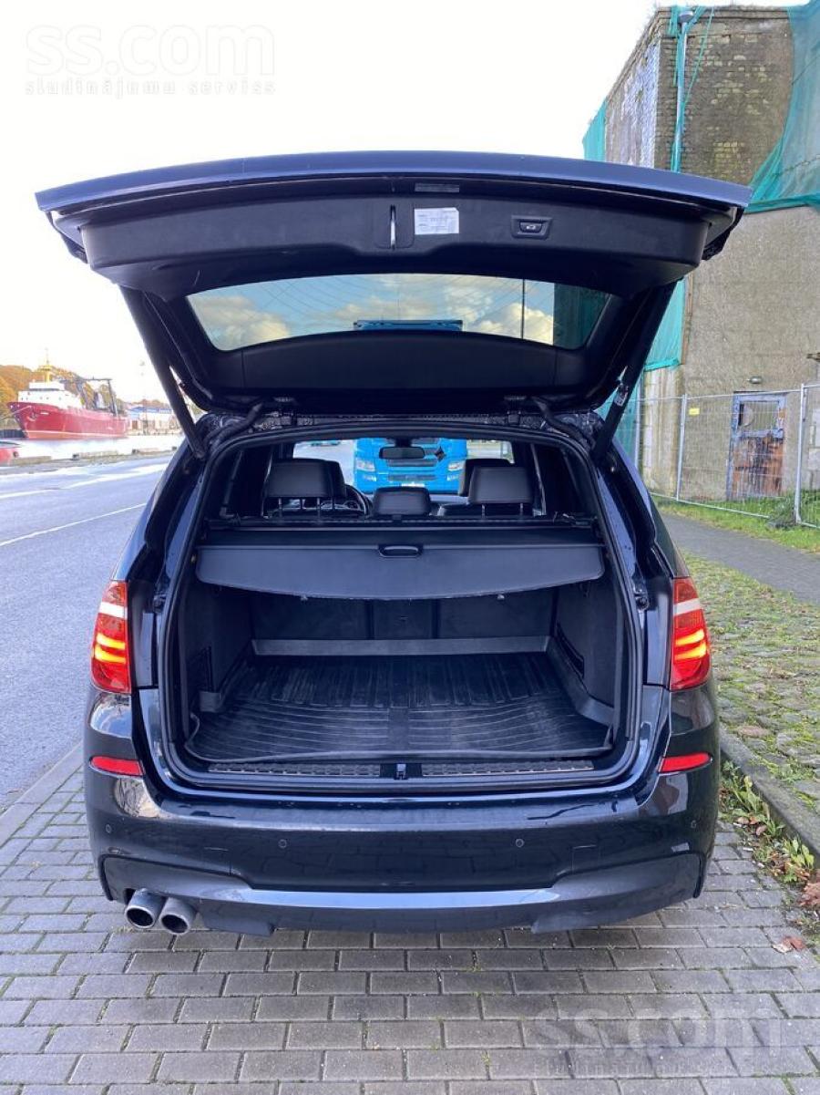 Melns BMW X3 2014 Liepāja, ar dzinēja tilpumu 3.00 L un nobraukumu 275 tūkst. km par 15000 €, foto 19 vietnē AUTOMOTO.COM.LV
