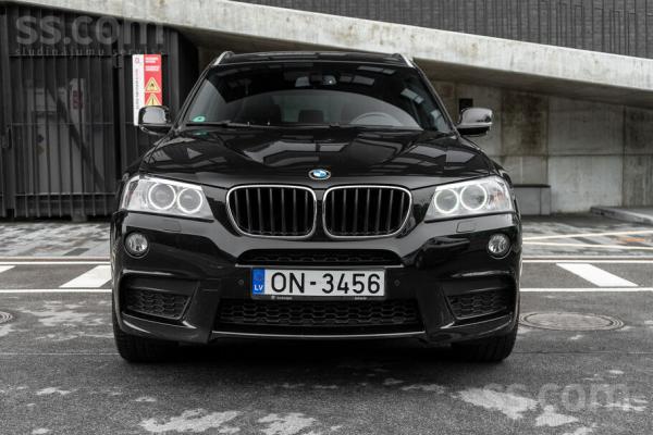 Black BMW X3 2014 in Riga, with an engine capacity of 2.00 L and mileage of 170 thousand km for 15490 €, photo 5 on AUTOMOTO.COM.LV