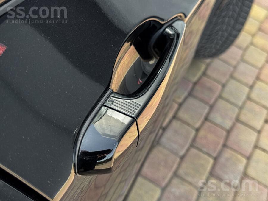Black BMW X3 2014 in Riga, with an engine capacity of 2.00 L and mileage of 156 thousand km for 14900 €, photo 13 on AUTOMOTO.COM.LV