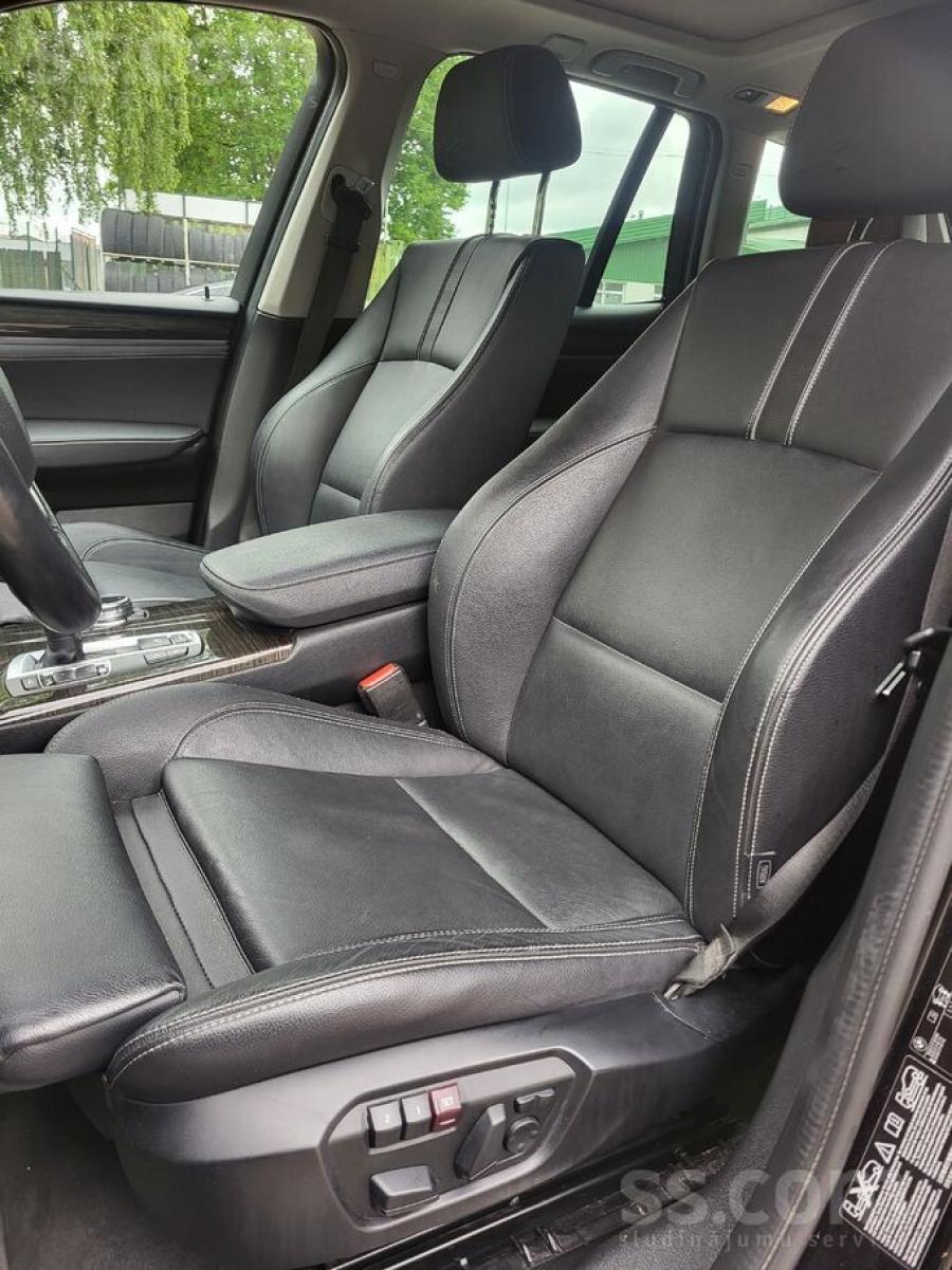 Melns BMW X3 2014 Jelgava, ar dzinēja tilpumu 3.00 L un nobraukumu 290 tūkst. km par 15990 €, foto 19 vietnē AUTOMOTO.COM.LV