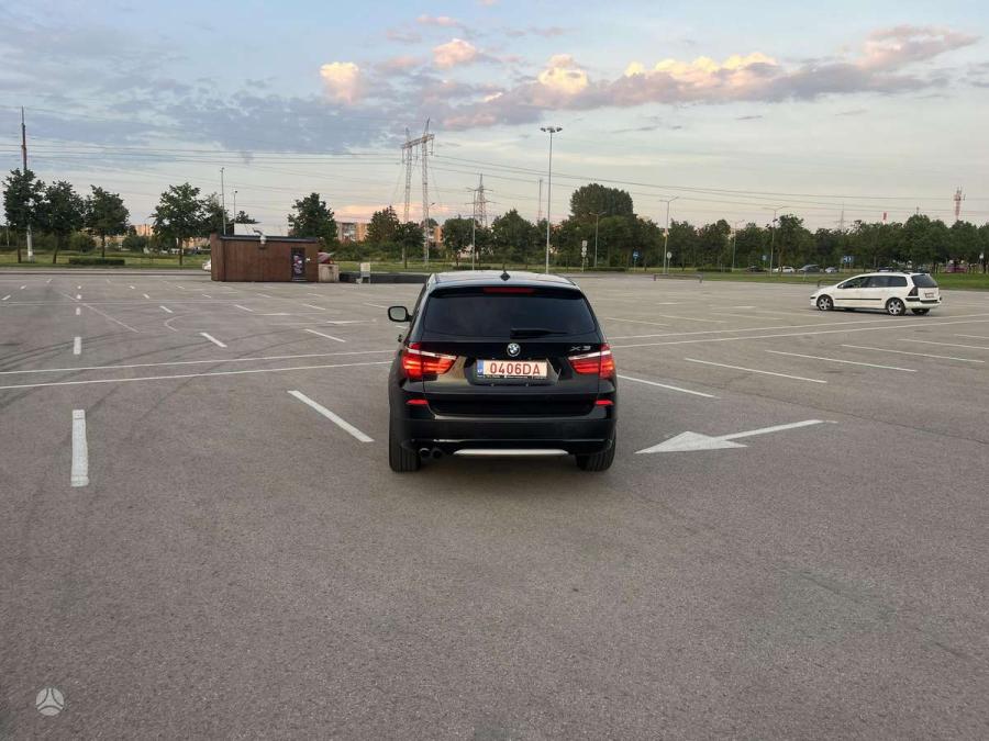 Melns BMW X3 2014 Šauļi, ar dzinēja tilpumu 2.00 L un nobraukumu 341 tūkst. km par 9000 €, foto 5 vietnē AUTOMOTO.COM.LV