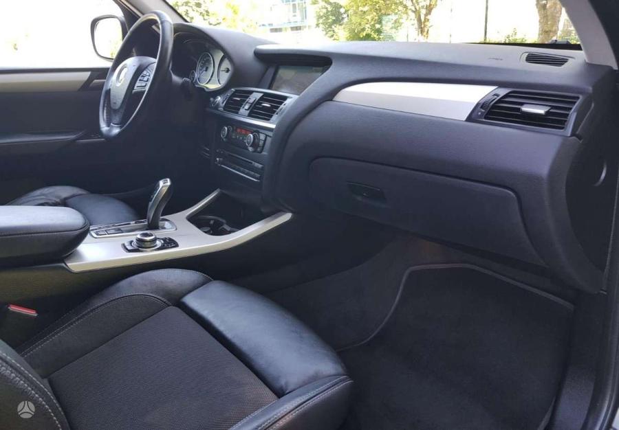 Melns BMW X3 2014 Šauļi, ar dzinēja tilpumu 2.00 L un nobraukumu 300 tūkst. km par 9950 €, foto 10 vietnē AUTOMOTO.COM.LV